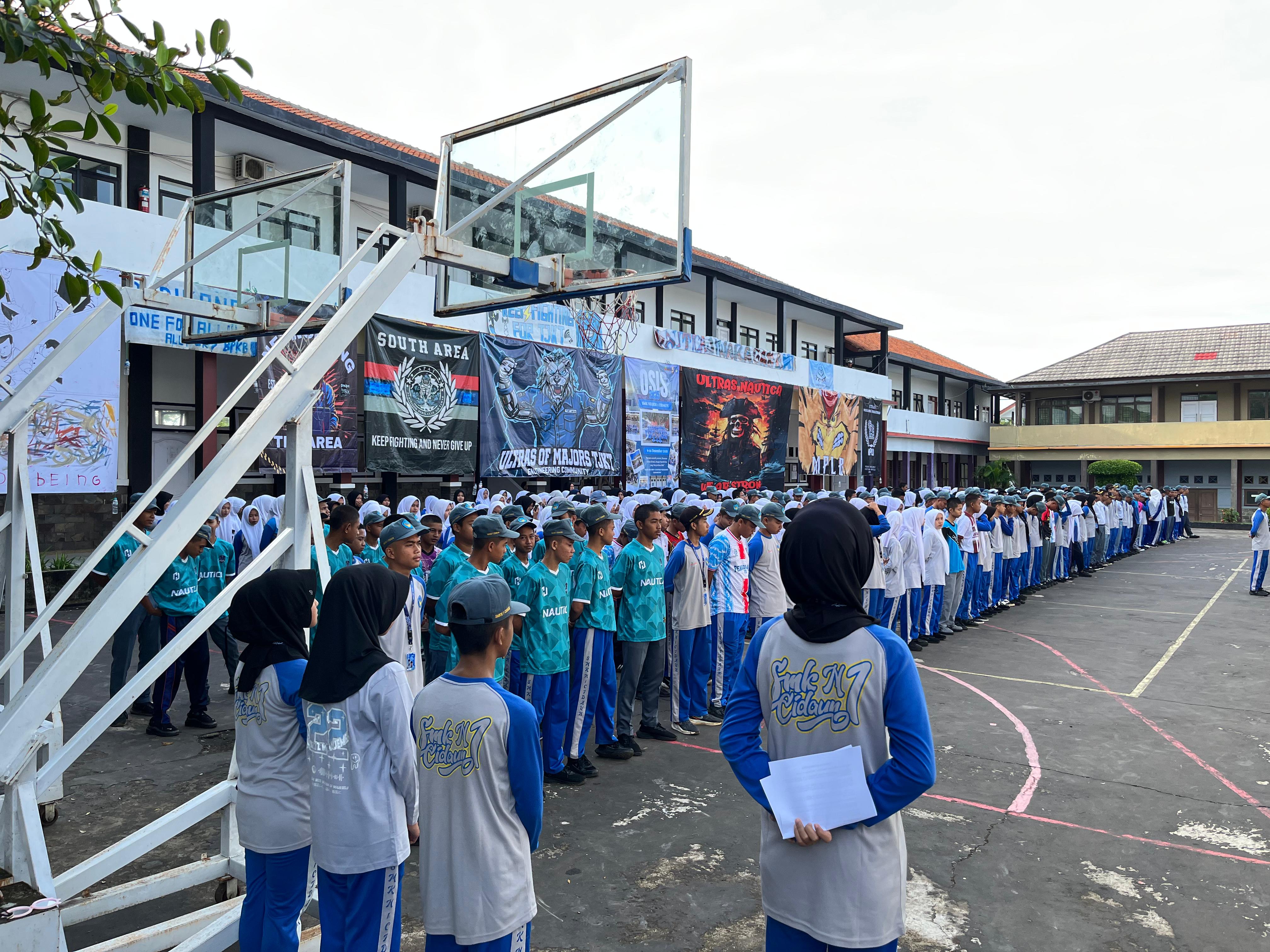 Apel pagi Pembukaan Class Meeting - Detail Informasi