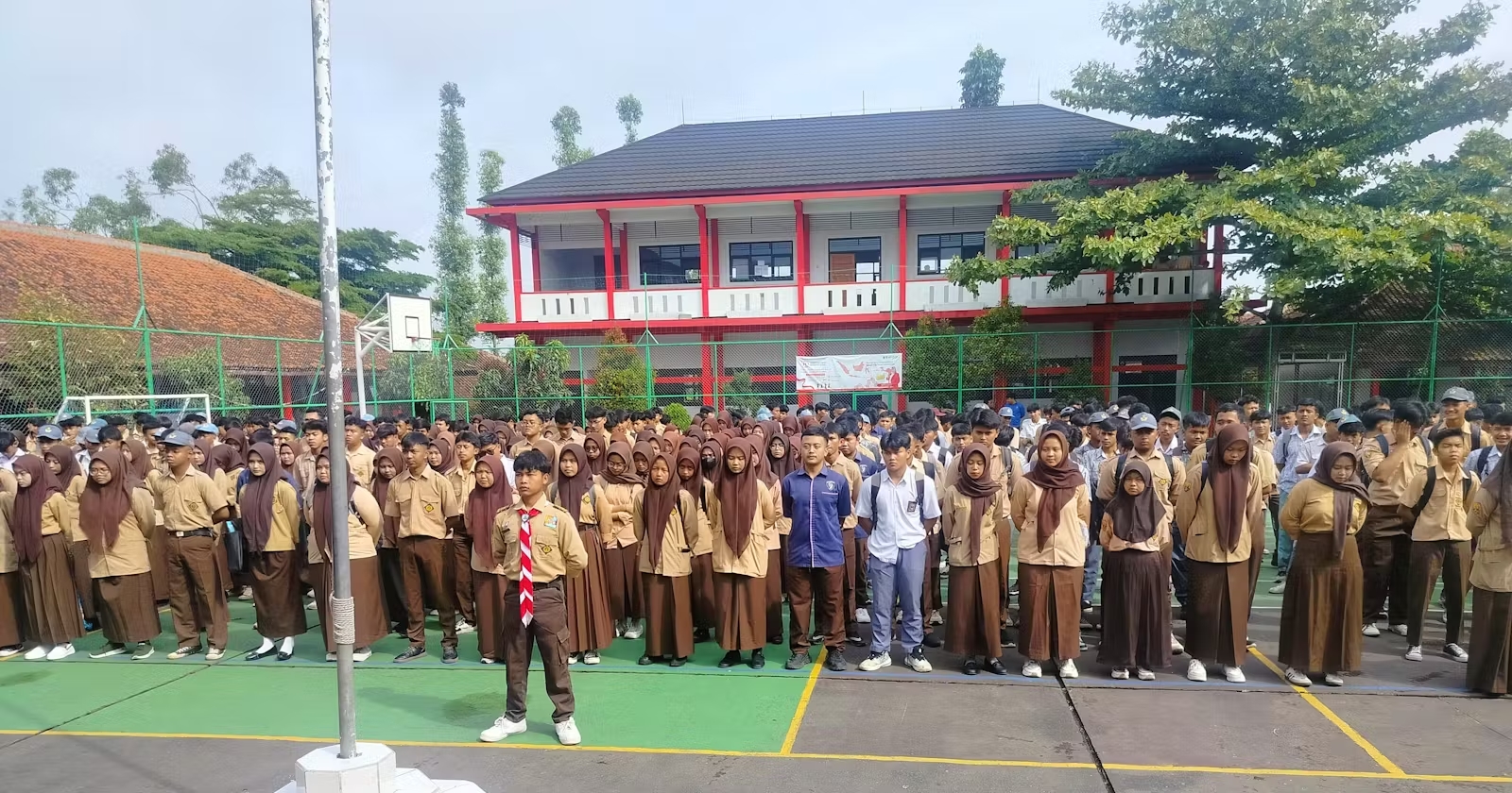 Apel Penyambutan Siswa Kelas 12 SMKN 9 Garut Pasca PKL 2024: Semangat ...